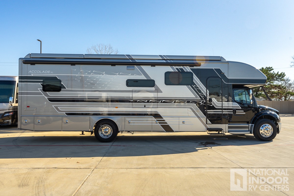 Used 2025 Entegra Accolade Xl | Phantom Black | Valley | #12768UA | Dallas