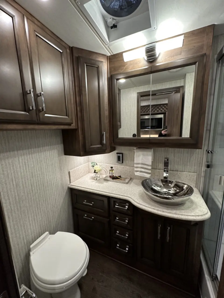 2024 Newmar Bay Star RV Tour with Angie Morell - National Indoor RV ...