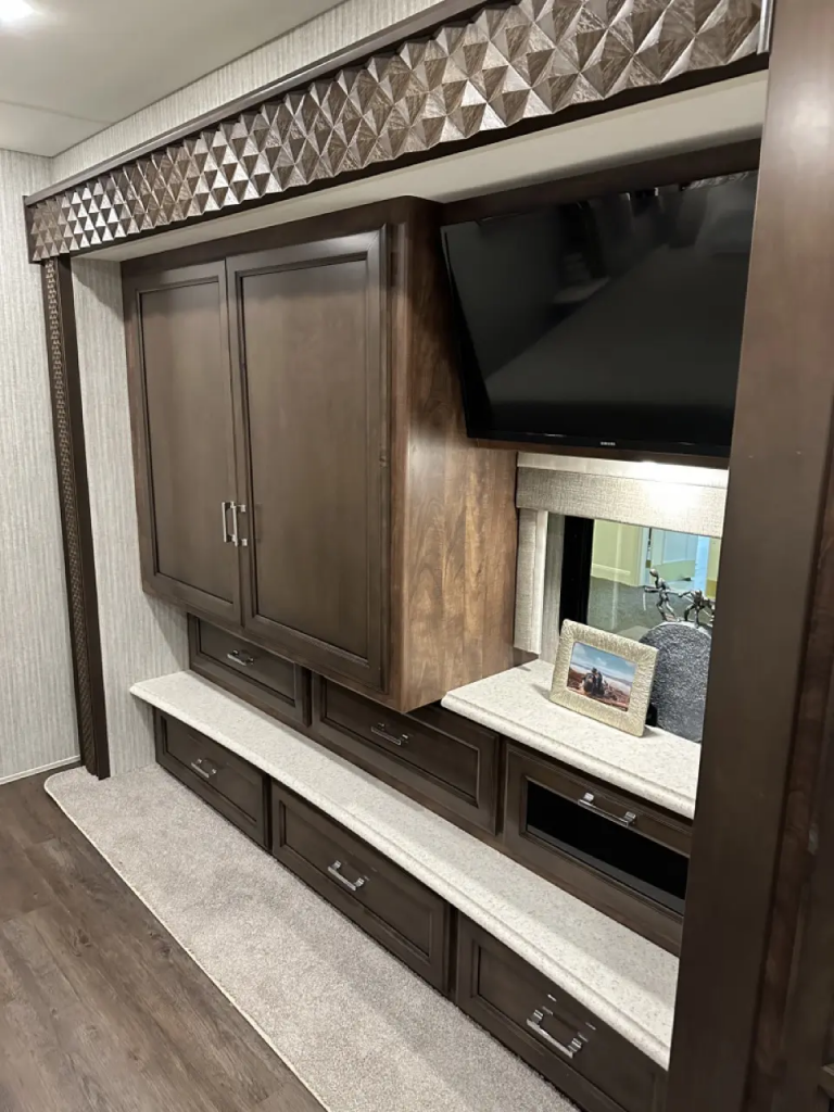 2024 Newmar Bay Star RV Tour with Angie Morell - National Indoor RV ...