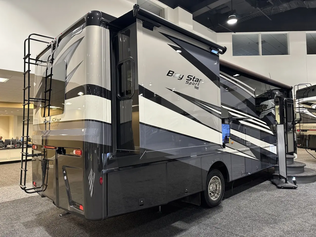2024 Newmar Bay Star Sport RV Tour with Angie Morell - National Indoor ...