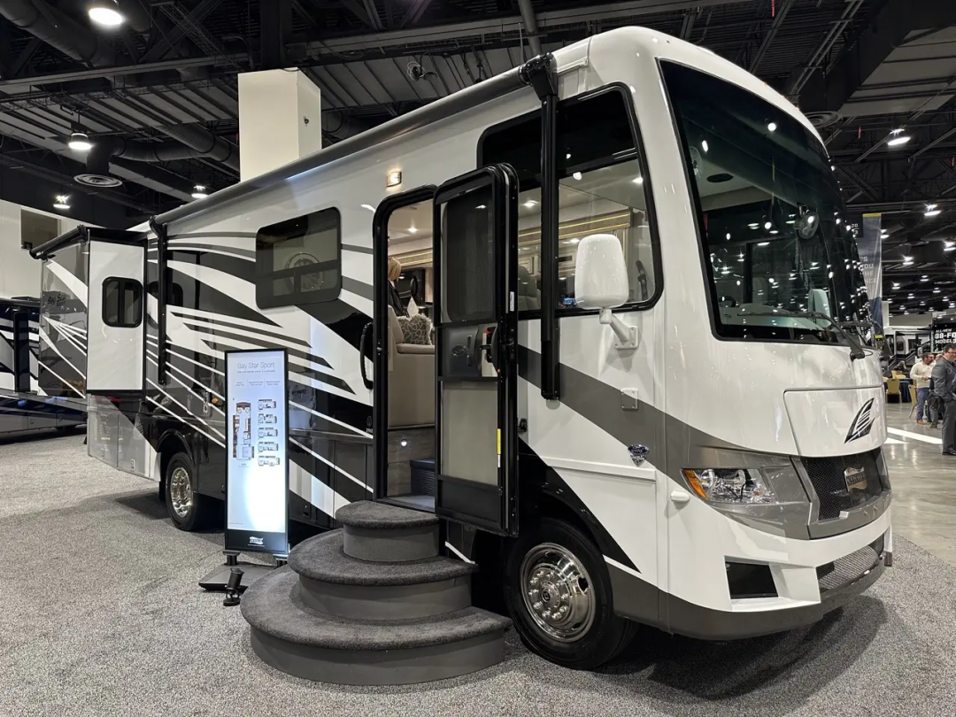 2024 Newmar Bay Star Sport RV Tour with Angie Morell - National Indoor ...