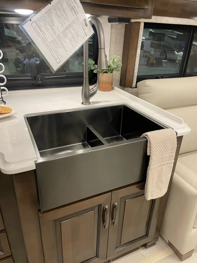 2024 Newmar Dutch Star RV Tour with Angie Morell - National Indoor RV ...