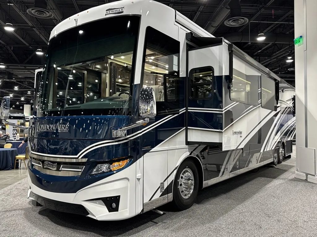 2024 Newmar London Aire RV Tour with Angie Morell - National Indoor RV ...