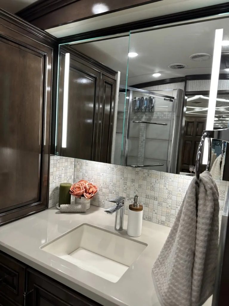 2024 Newmar Mountain Aire RV Tour with Angie Morell - National Indoor ...