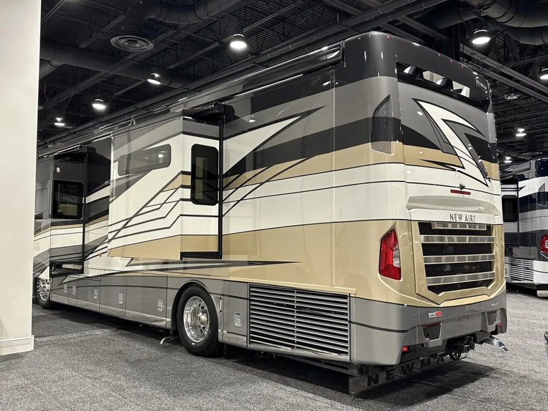 2024 Newmar New Aire RV Tour with Angie Morell - National Indoor RV ...