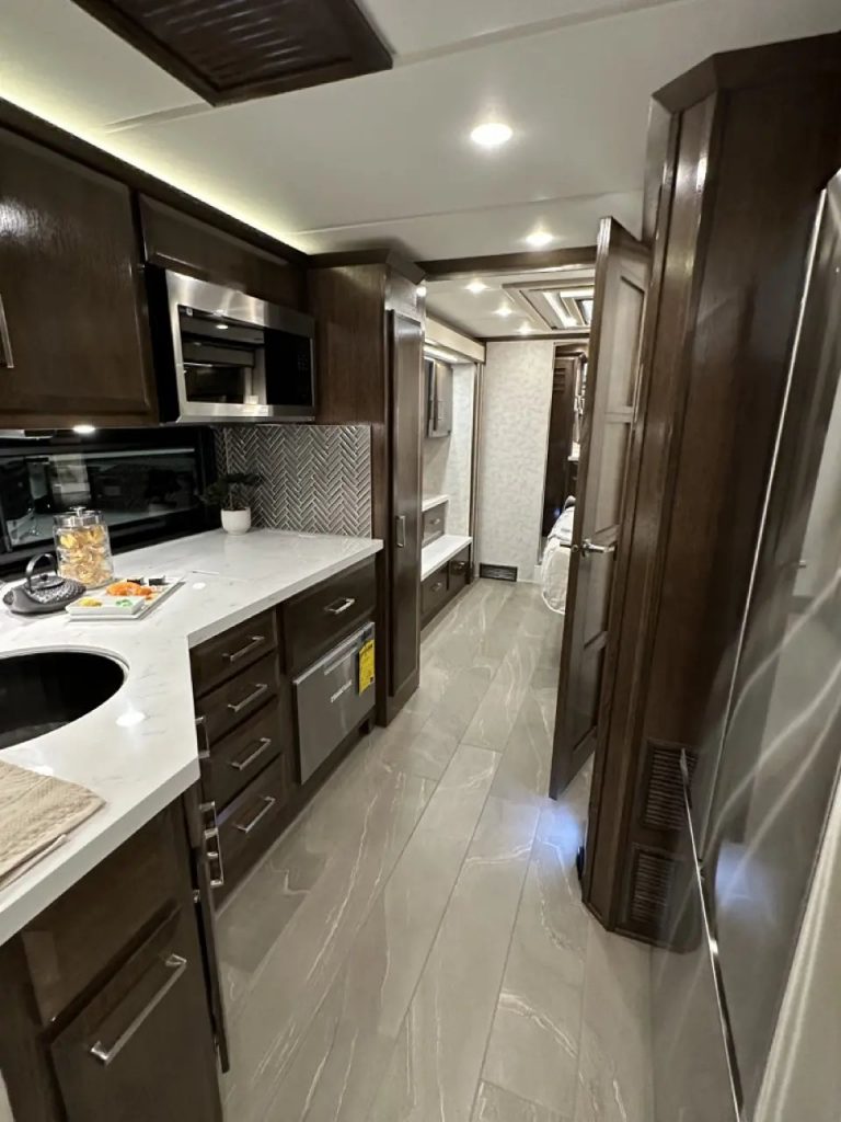 2024 Newmar New Aire RV Tour with Angie Morell - National Indoor RV ...