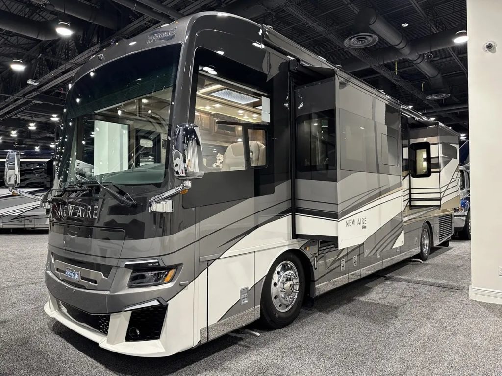 2024 Newmar New Aire RV Tour with Angie Morell - National Indoor RV ...