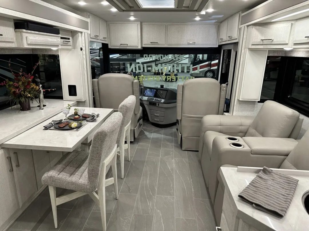 2024 Newmar New Aire RV Tour with Angie Morell - National Indoor RV ...