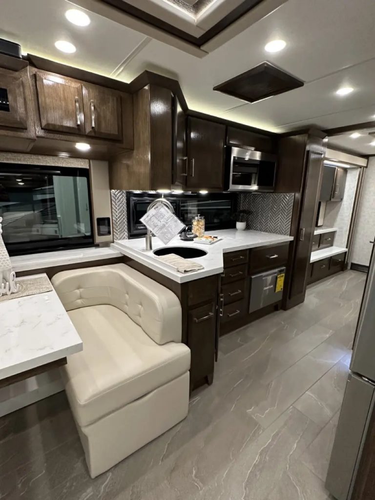 2024 Newmar New Aire RV Tour with Angie Morell - National Indoor RV ...