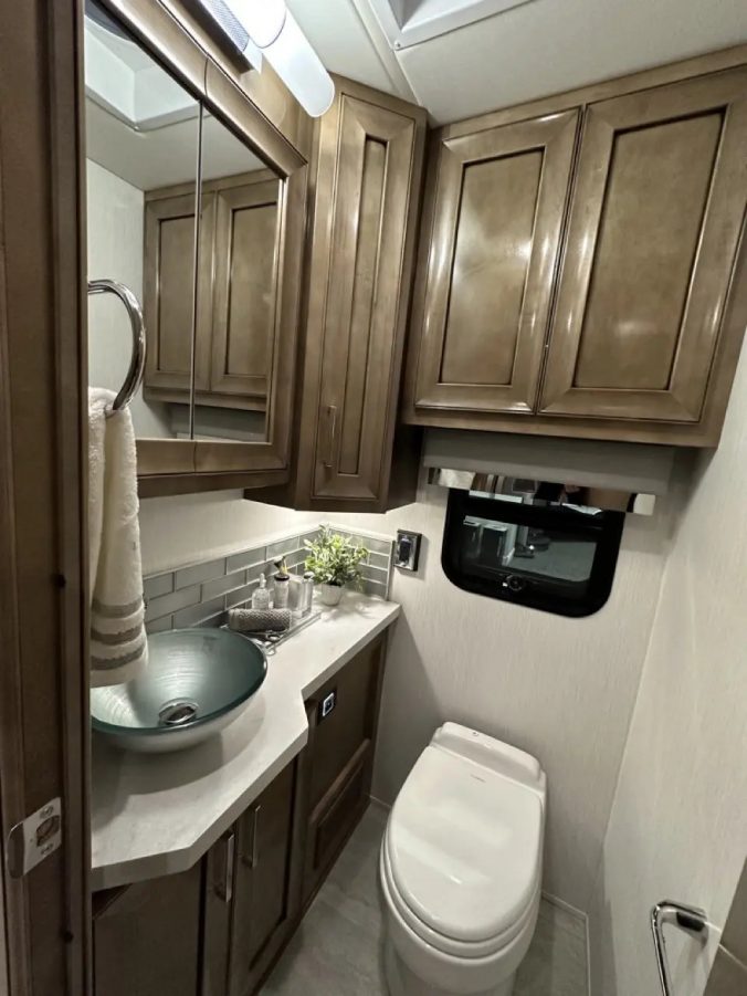2024 Newmar Ventana RV Tour with Angie Morell - National Indoor RV ...